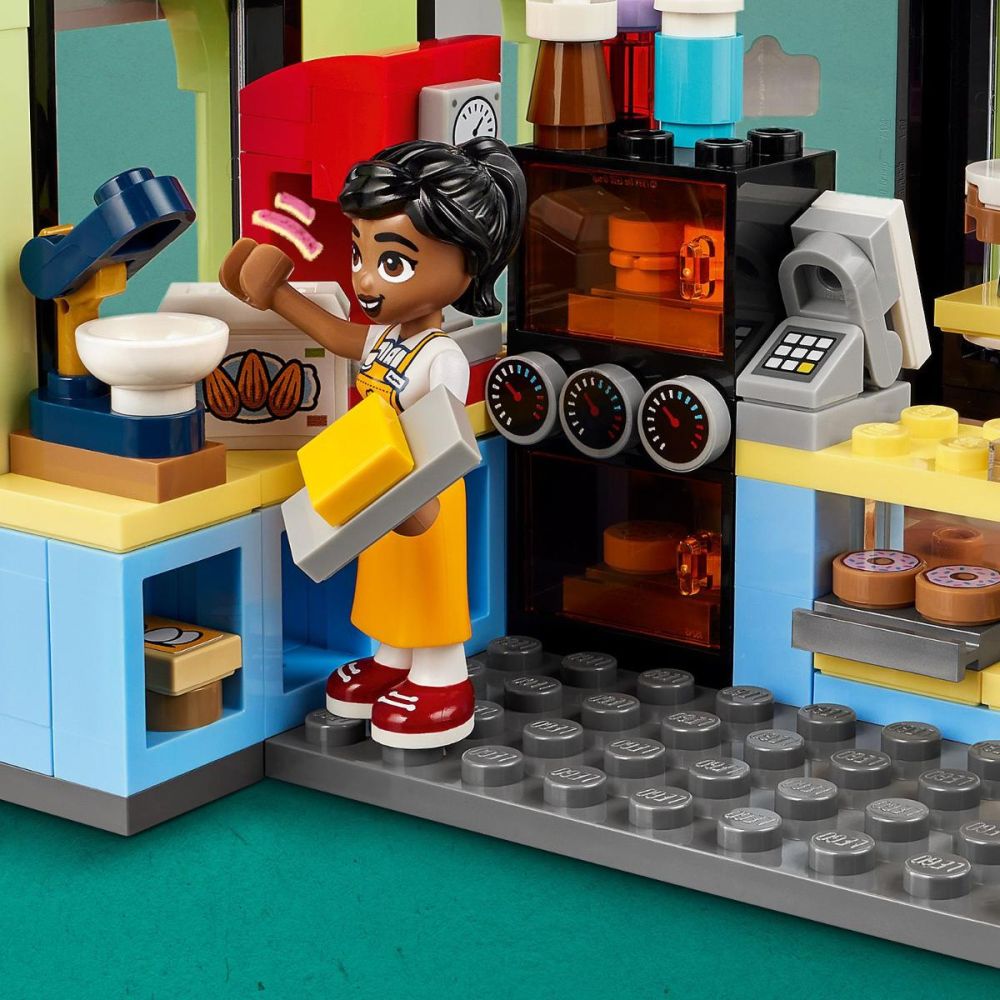 LEGO® Friends - Cafenea din orasul Heartlake (42618) | Noriel